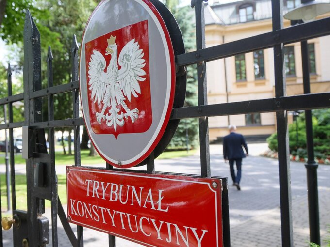 Nowi sędziowie TK nie składają broni. Markiewicz: Domagamy się, żądamy