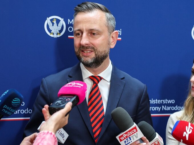 Rząd podpisał umowy ws. SAFE. Sasin: Ekipa Tuska odbiera nam suwerenność