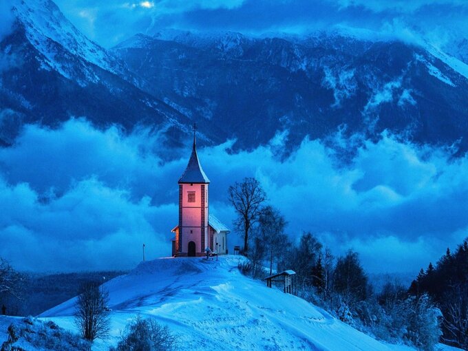 Podłaźniczka, diduch, choinka. Skąd wzięła się choinka? Co było wcześniej