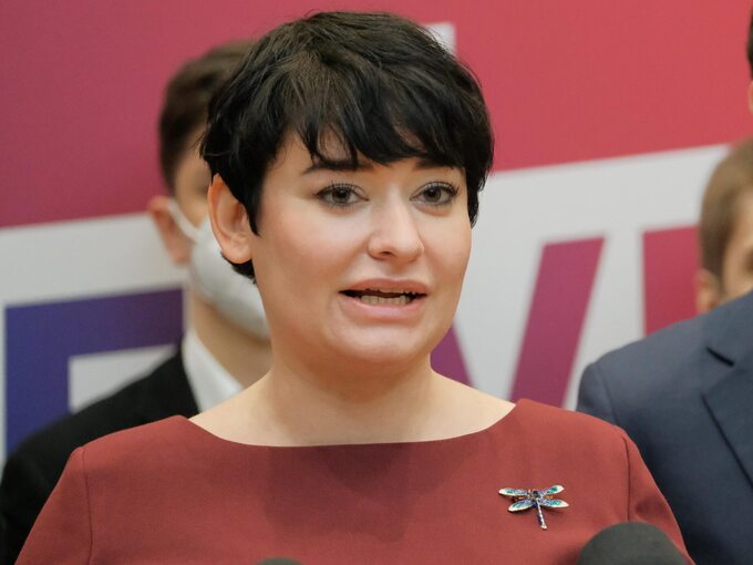 Gdula kpi z ministra Glińskiego. Skomentował zdjęcie łosia