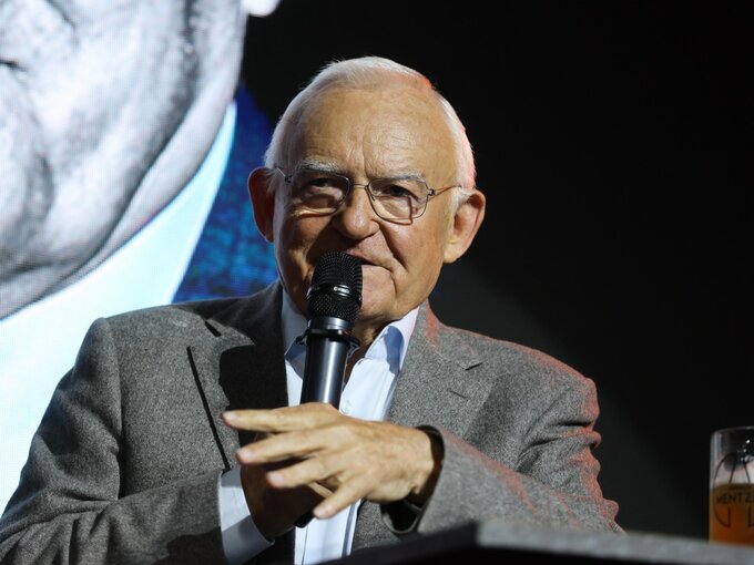 Biedroń radzi Nawrockiemu "zimny prysznic". Chodzi o Zełenskiego
