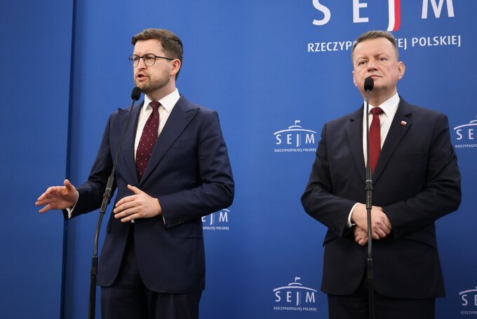 Rząd podpisał umowy ws. SAFE. Sasin: Ekipa Tuska odbiera nam suwerenność