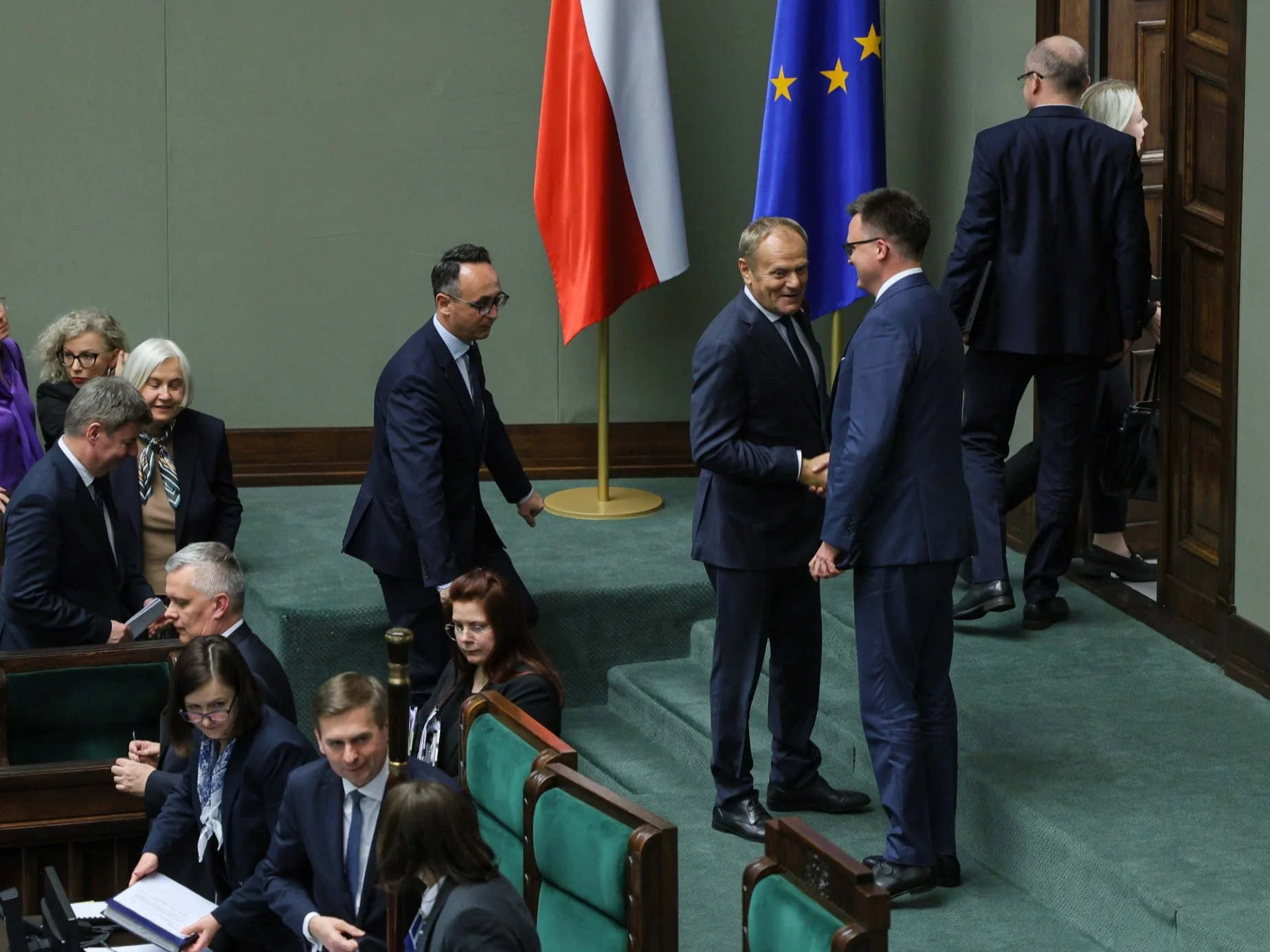 Deregulacja: Tusk może liczyć na Konfederację. Płaczek komentuje Deregulacja: Tusk może liczyć na Konfederację. Płaczek komentuje