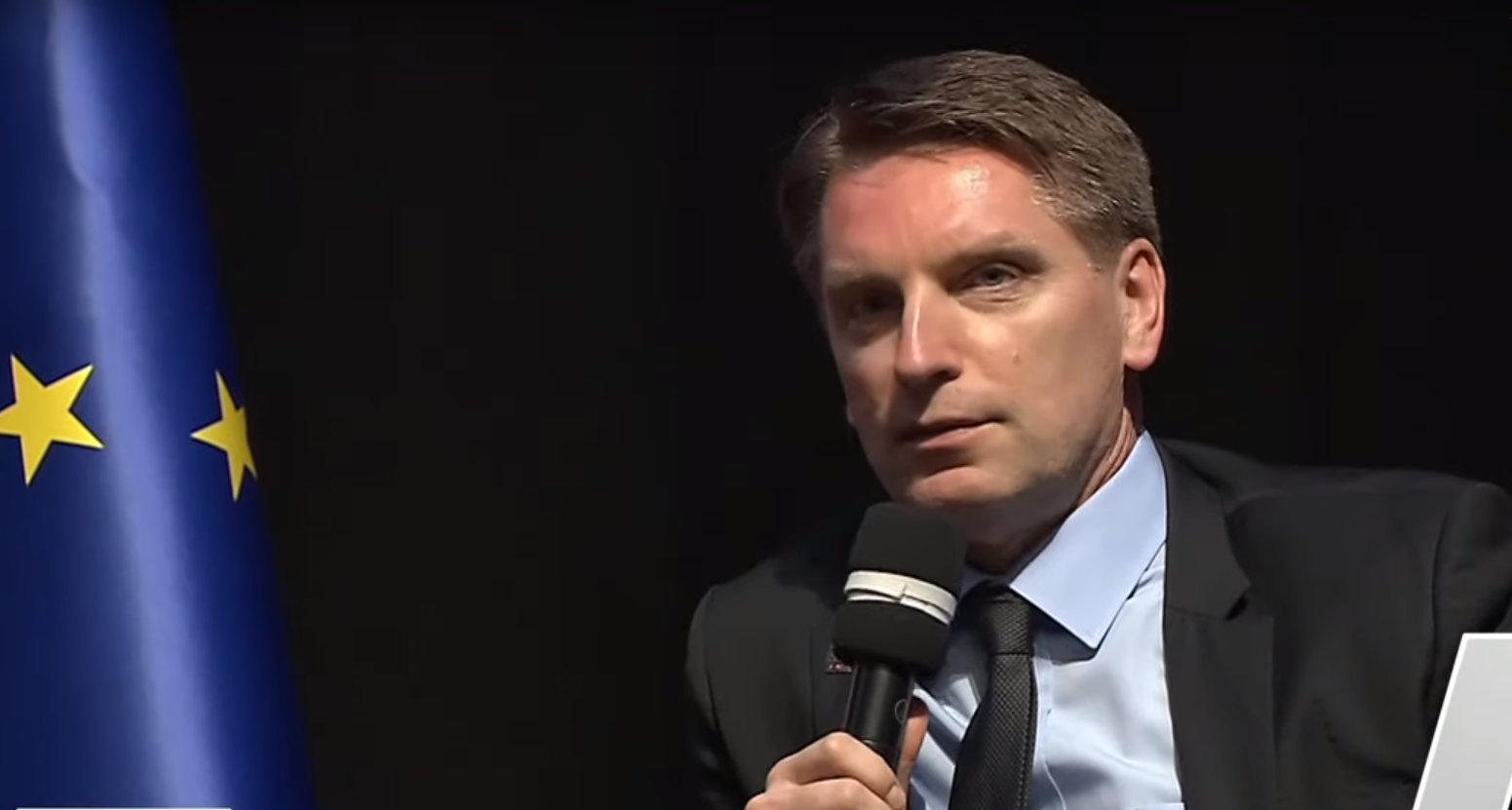 Lis: Czy Polski samorząd potrzebuje polskiego państwa?