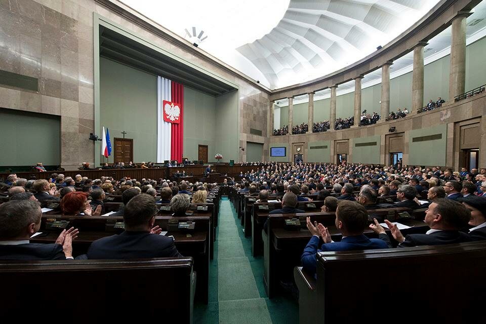 Spór o usadowienie posłów w Sejmie. Konfederacja mówi "nie"